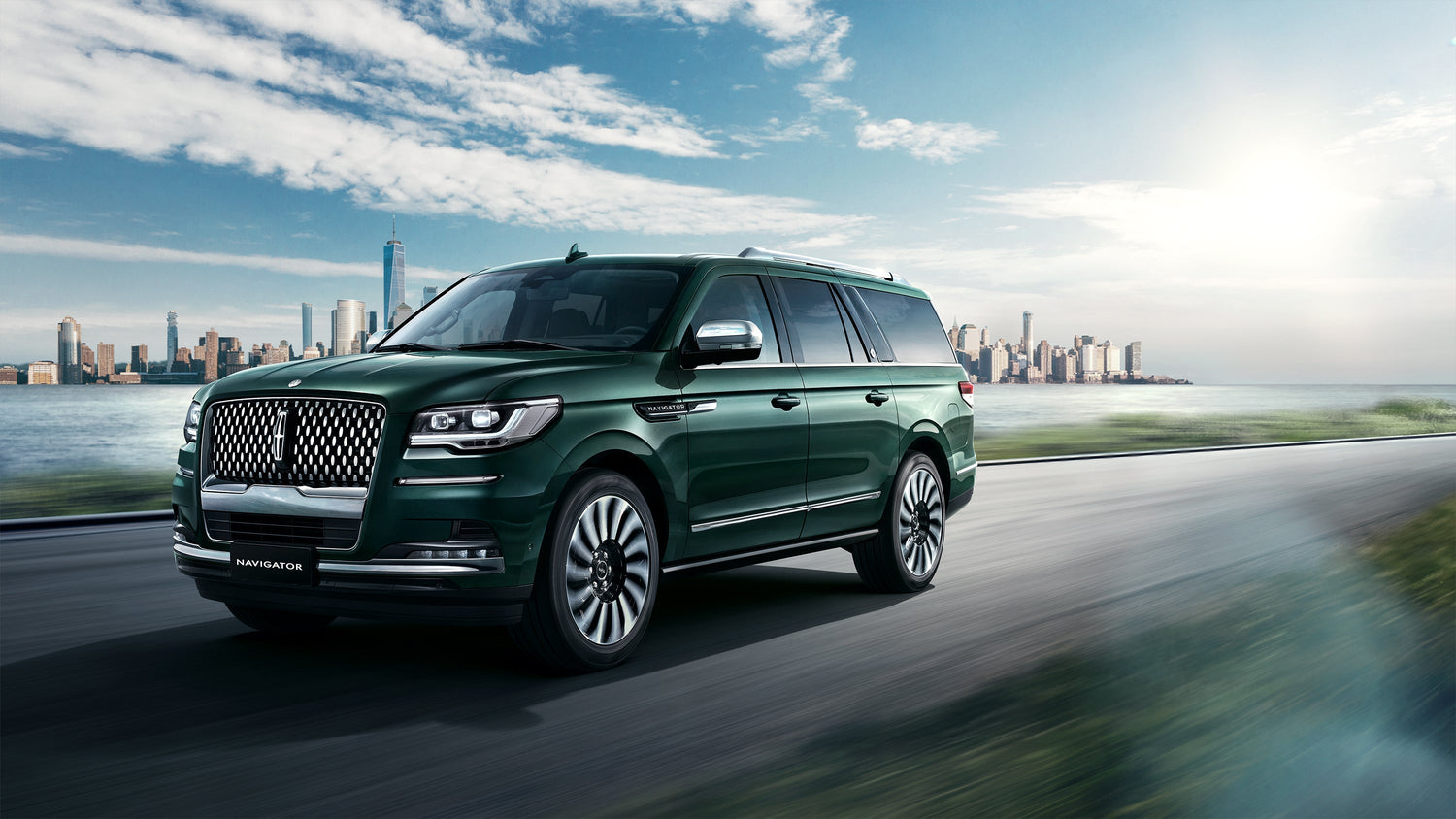 Lincoln Navigator Price in India: Rates at Friday Night Cars ...